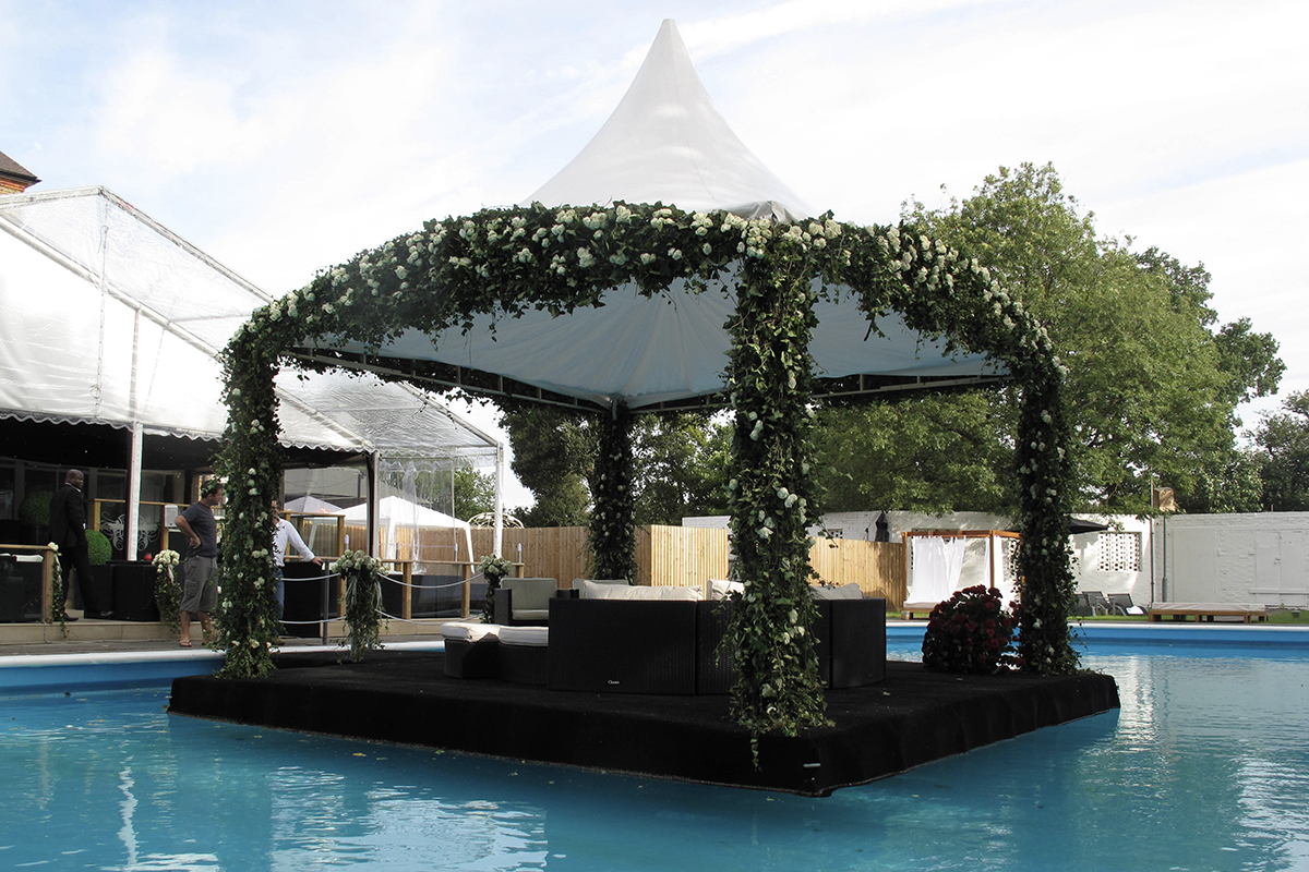 Versadock building cathedrals - Versadock