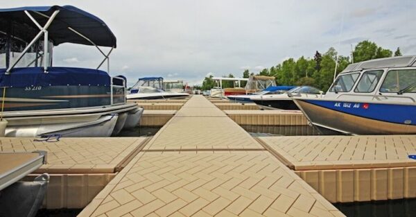 POLYDOCK - Versadock